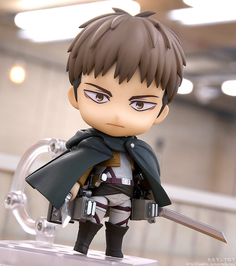 투디갤 - 진격의 거인 넨도 떴다